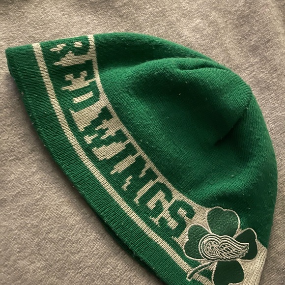 OLD TIME HOCKEY | Accessories | Vintage Red Wings Green White Clover ...